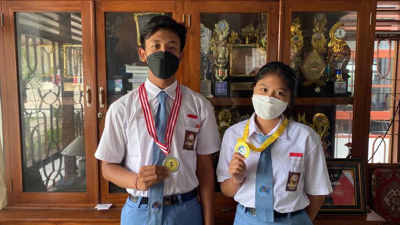 Smantiara Sabet Dua Medali di Ajang LKP Pakar Akademi Indonesia - Nuansa Giri 91.20 FM